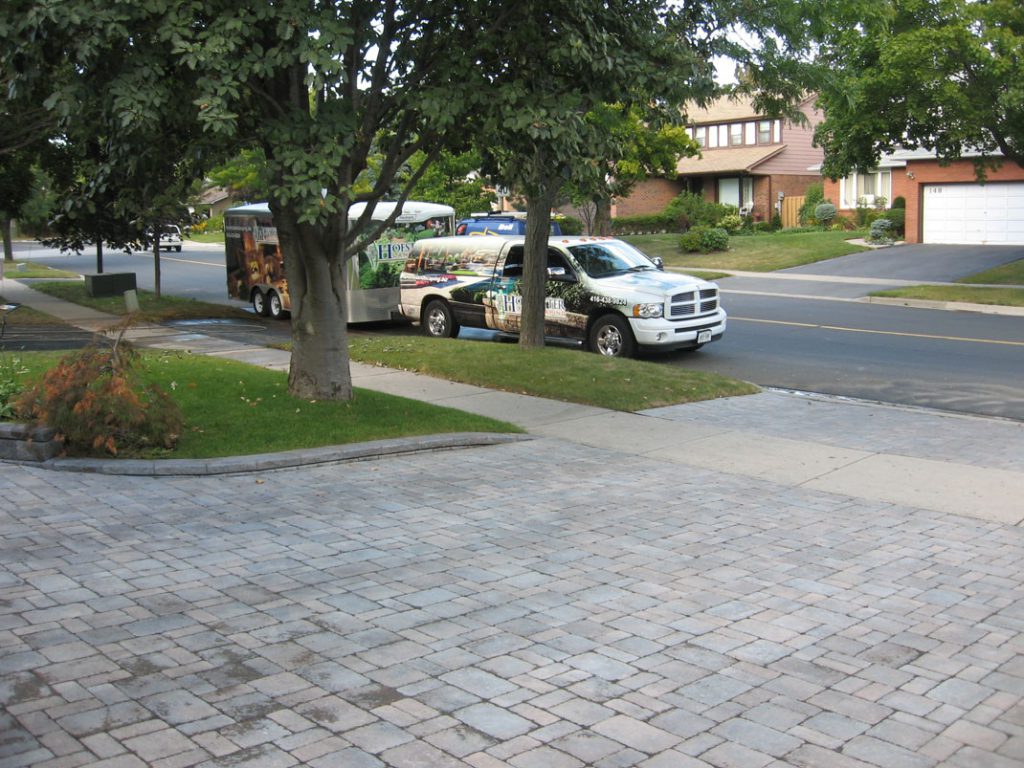 Toronto Driveway Services | Hardscaping Services in Toronto